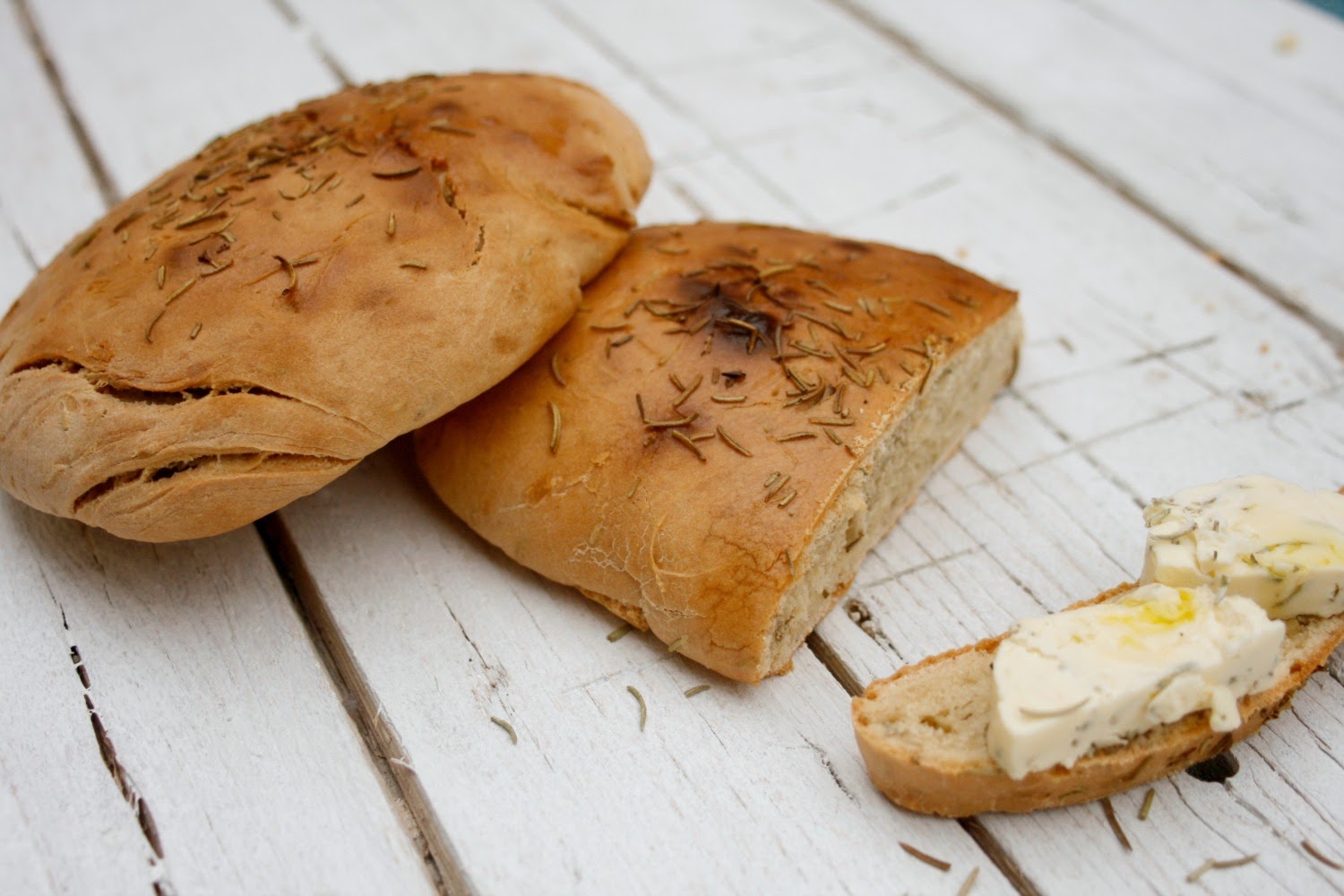 Con fondant por favor: Pan de romero y aceite de oliva