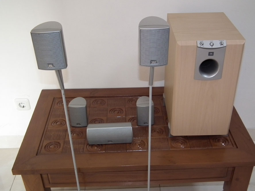 Lentera Akustika: JBL SCS-138 (Home Theater 5.1 Speaker)