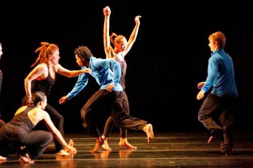 Kinesiology & Sport Review: Improvisation in the Dance Classroom