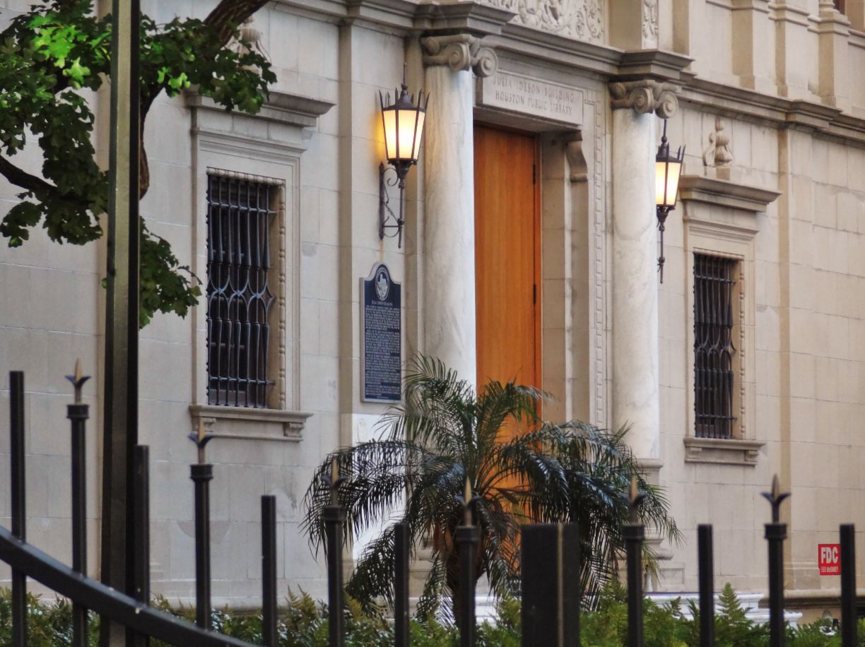 Houston in Pics: Julia Ideson Public Library Building night-time view