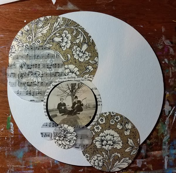 StencilGirl Talk Romance A Circular Canvas In Gold And Blue StencilGirl Talk Romance A Circular Canvas In Gold And Blue