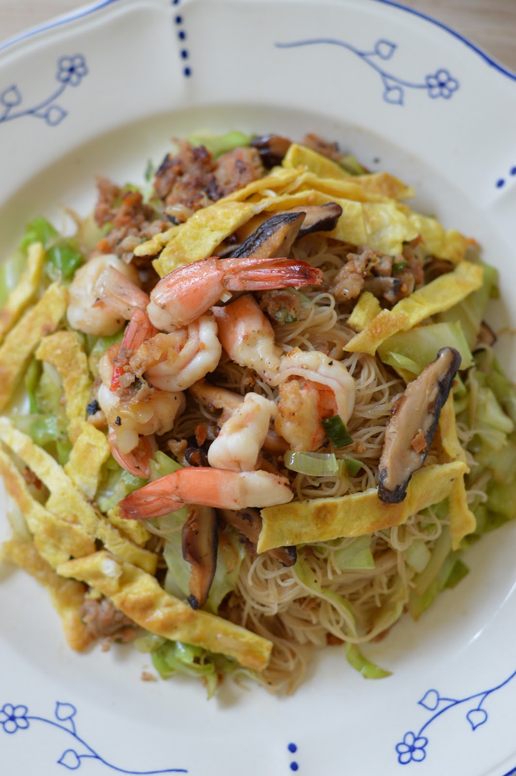 DimSumptuous: (Singapore) Fried Rice Vermicelli / Fried Bee Hoon (星洲）炒米粉