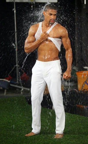 WTLE WHAT'S GOING ON NOW! Visit www.whosthatladyent.com THE NO GOSSIP ...