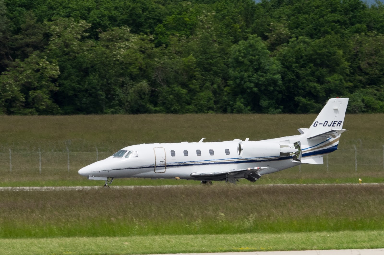 FLUGZEUGE Privatjets etc: G-OJER Cessna 560XL Citation XLS+ C56X >AVB