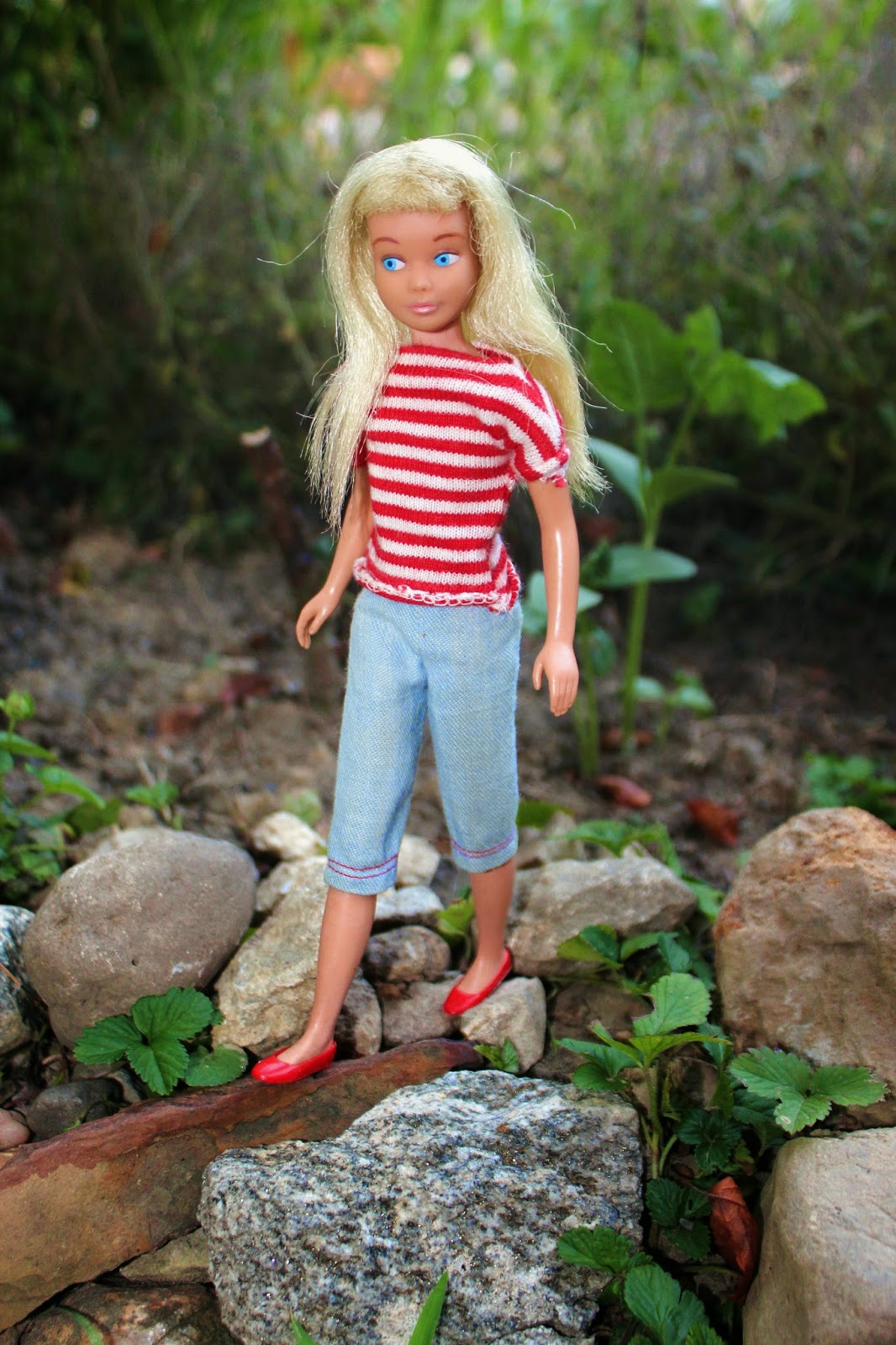 PLANET OF THE DOLLS: Doll-A Day 177: Skipper Saturday: Straight Leg ...