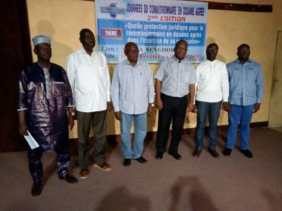 LES COMMISSIONNAIRES EN DOUANE AGRÉÉS APPELLENT A LA CRÉATION D’UN ...