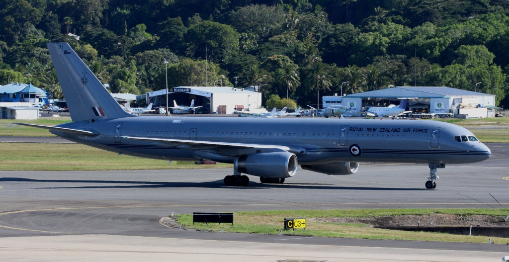 Far North Queensland Skies: RNZAF B757 NZ7571 departs