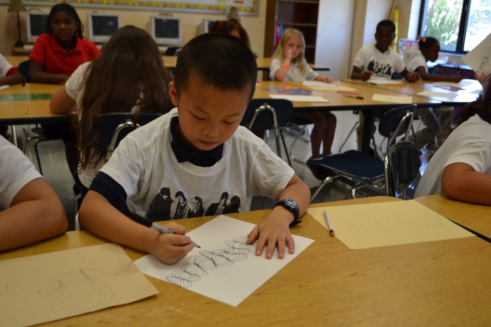 ♥JME♥ART♥: 3rd Grade "Op Art" lesson on lines and values in drawing