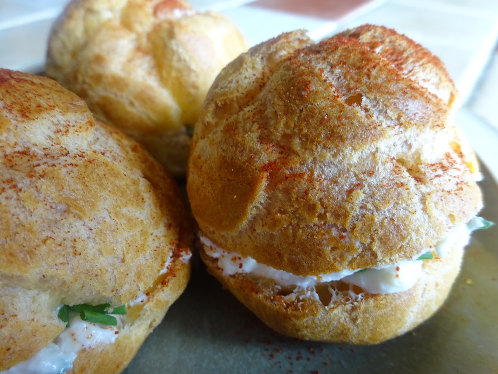 CHEESE CHOUX BUNS