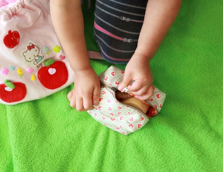 Block Zipper Pouch Tutorial ~ DIY Tutorial Ideas!