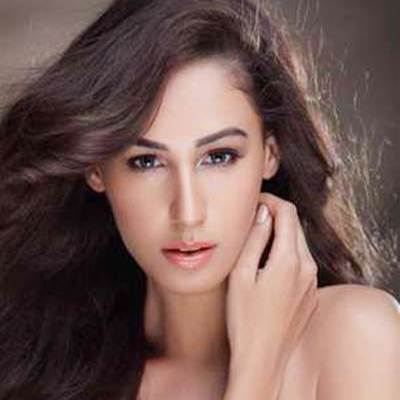 Indian Female Models Hot Photos Biography: Hasleen Kaur Indian Female ...