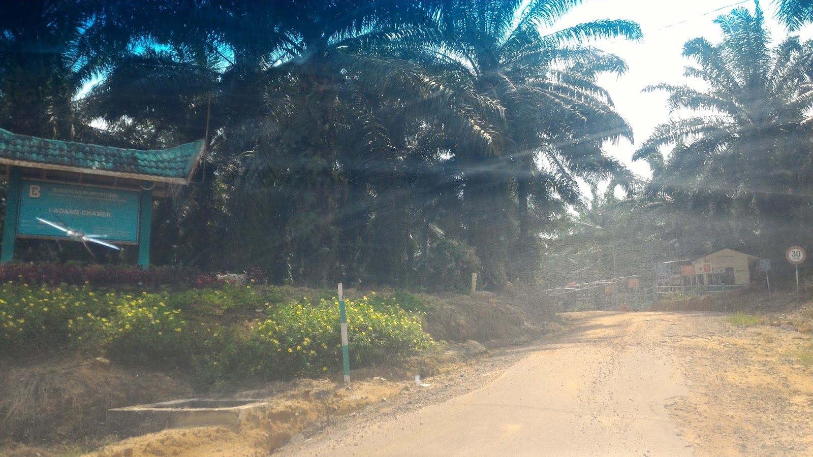 budak bakong: dilanggar semasa nak ke stor racun leh claim perkeso ...