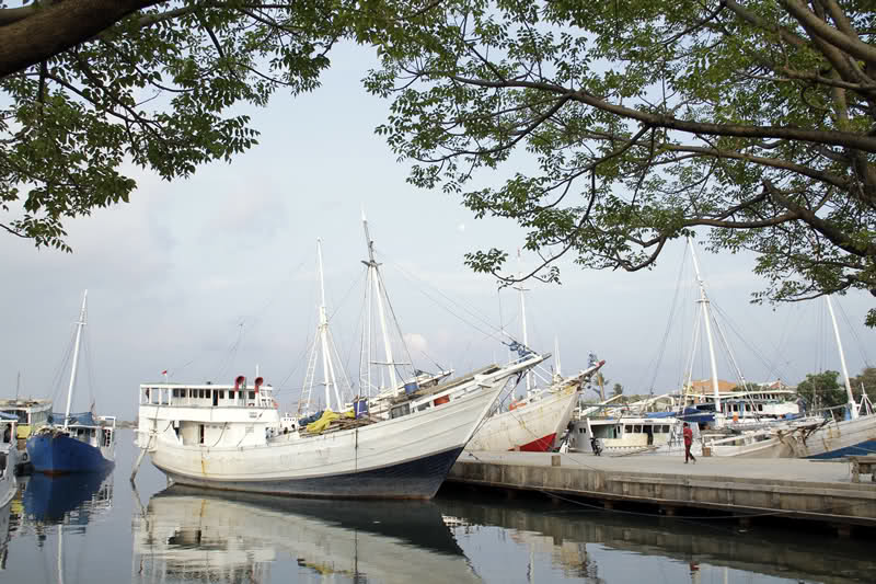 Kapal Layar Unik Pinisi | CYBER UNIK UNIK