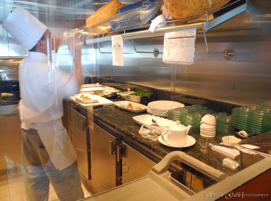 2BCruising: Caribbean Princess: Vines Wine Bar