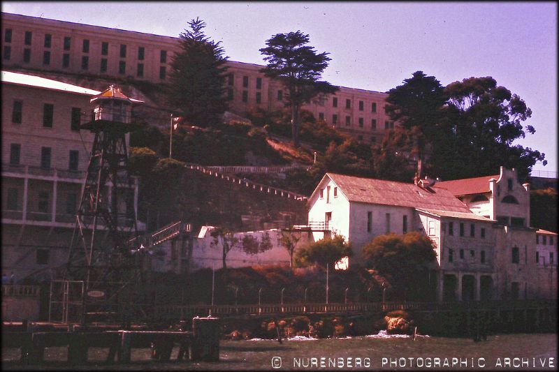 33 Beautiful Color Snapshots That Capture Street Scenes of San ...