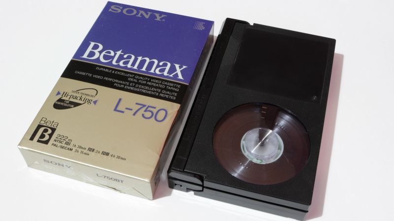 Zona Nostalgia: Teknologi Masa Lalu - BETAMAX