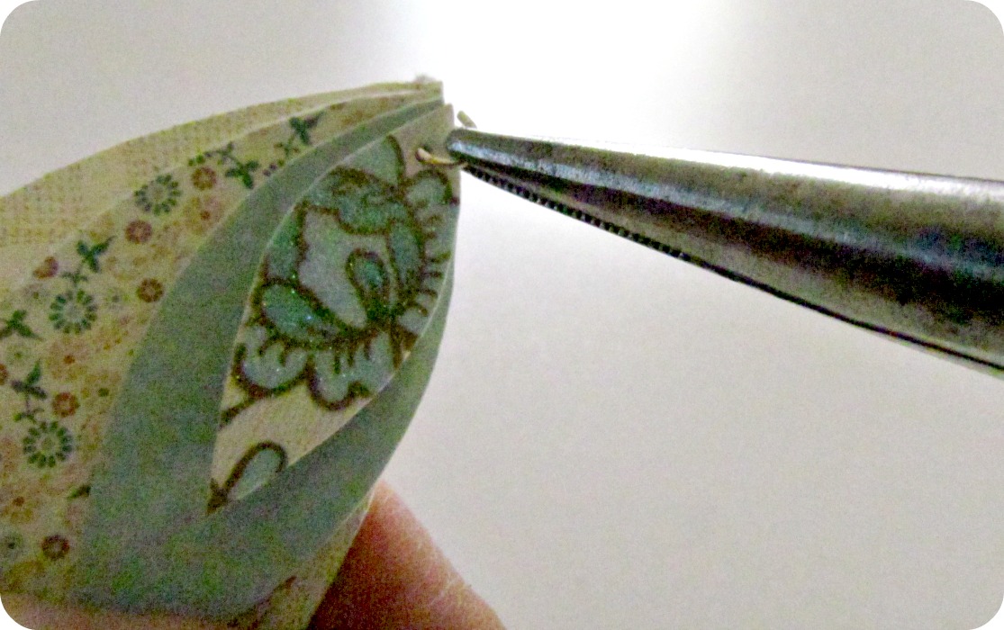 Etcetorize: Paper Pendant