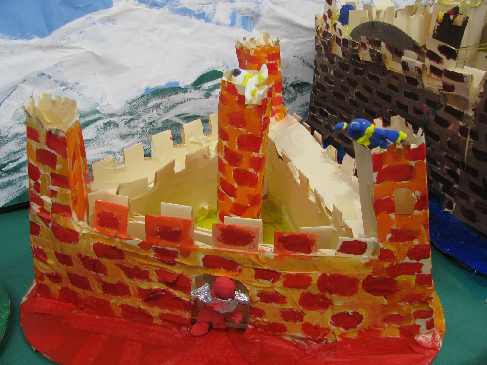 The Helpful Art Teacher: Medieval Castles