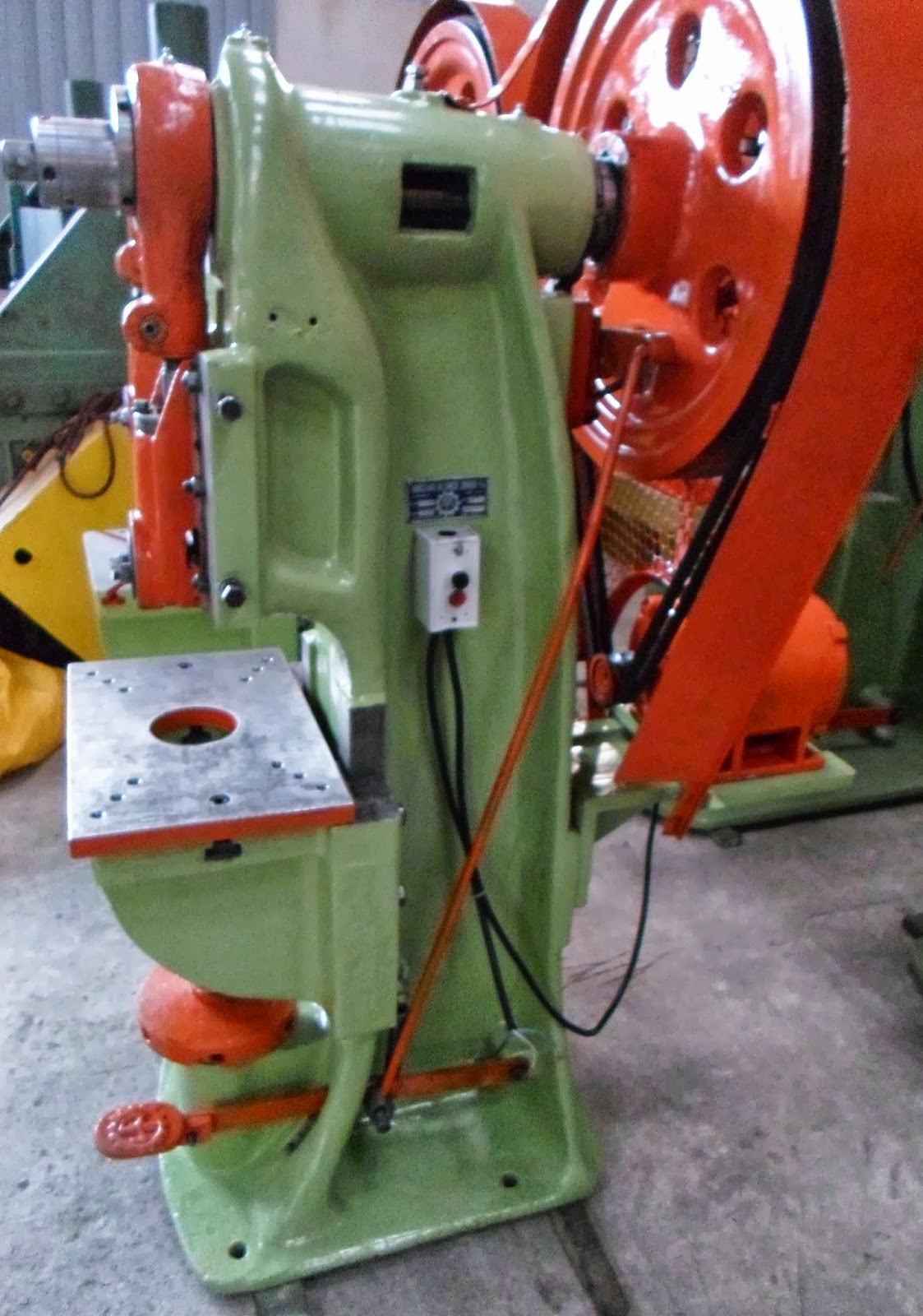 rliramaquinas: Prensa Excentrica 12 ton