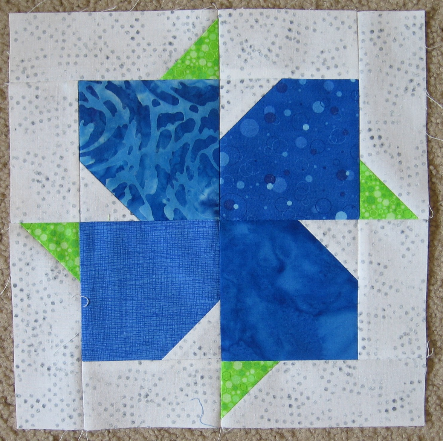 Canuck Quilter: Spring Bloom Block Tutorial