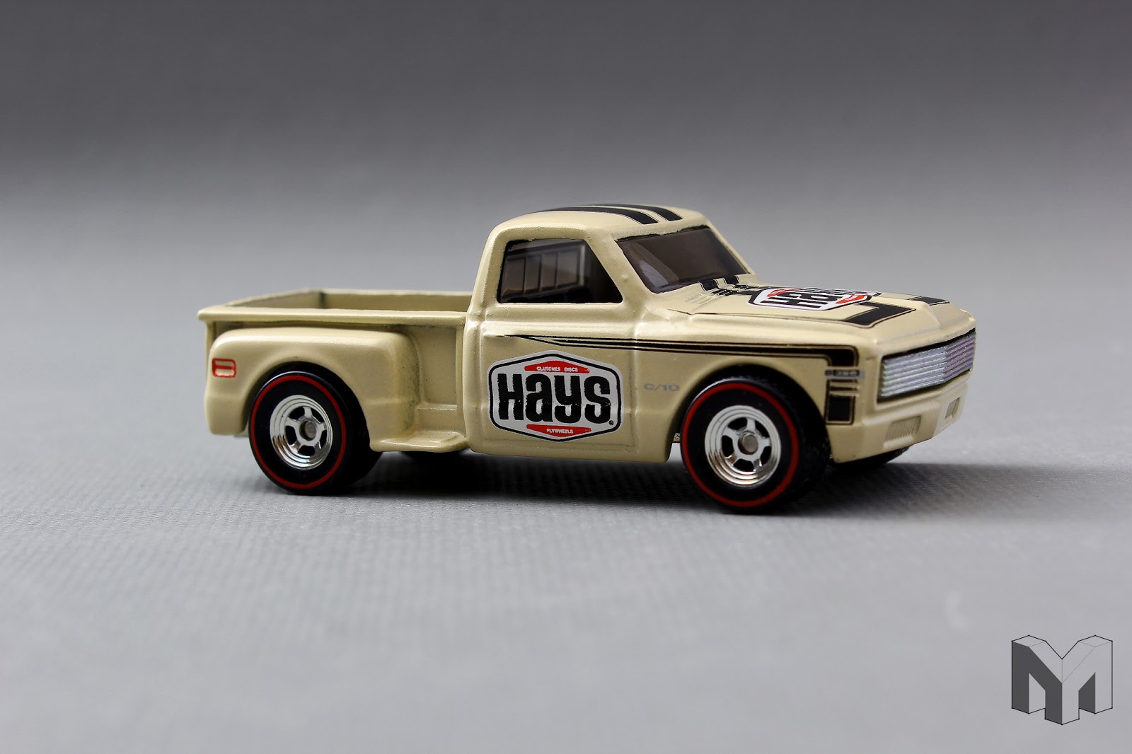 Ian's Diecast: Hotwheels: Custom 69 Chevy