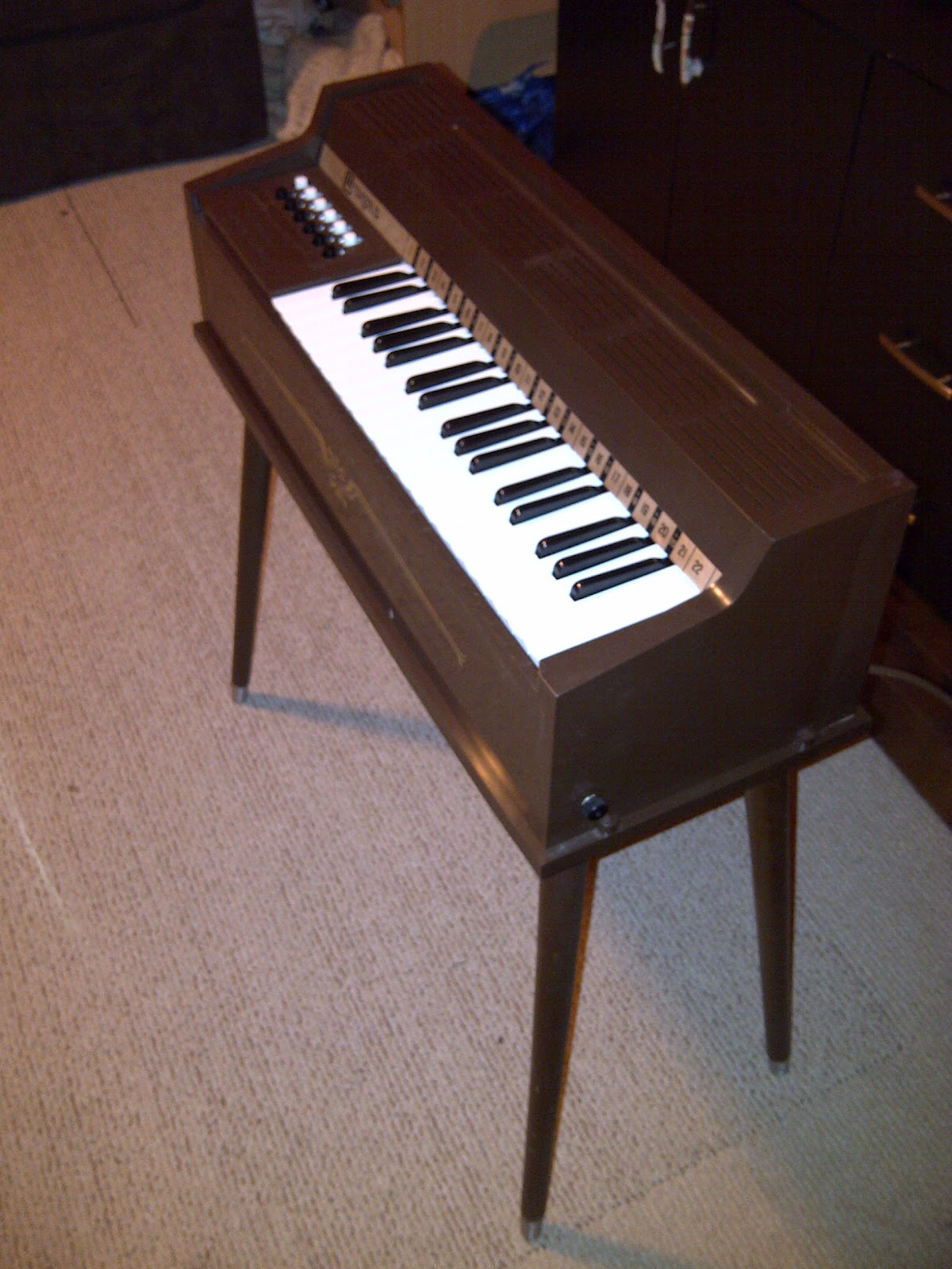 Another Day Another Project: Magnus Chord Organ