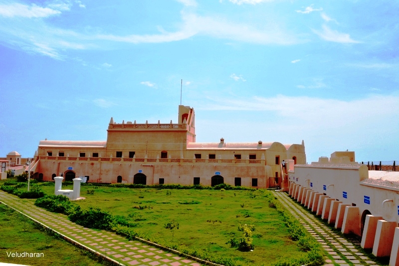VELUDHARAN TEMPLES VISIT : Danish Fort / Fort Dansborg, Tharangambadi ...