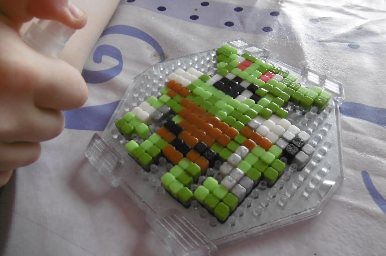 Madhouse Family Reviews: Qixels Kingdom Castle Attack review