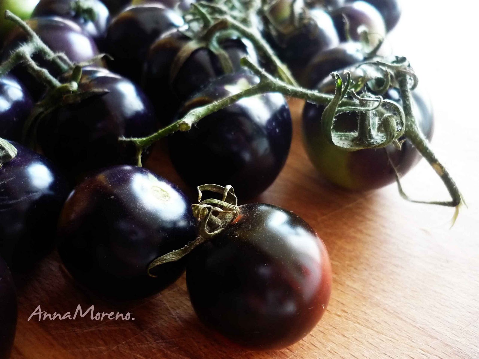 Buenas Migas. Blog de cocina de Anna Moreno.: TOMATES 'OSU BLUE'