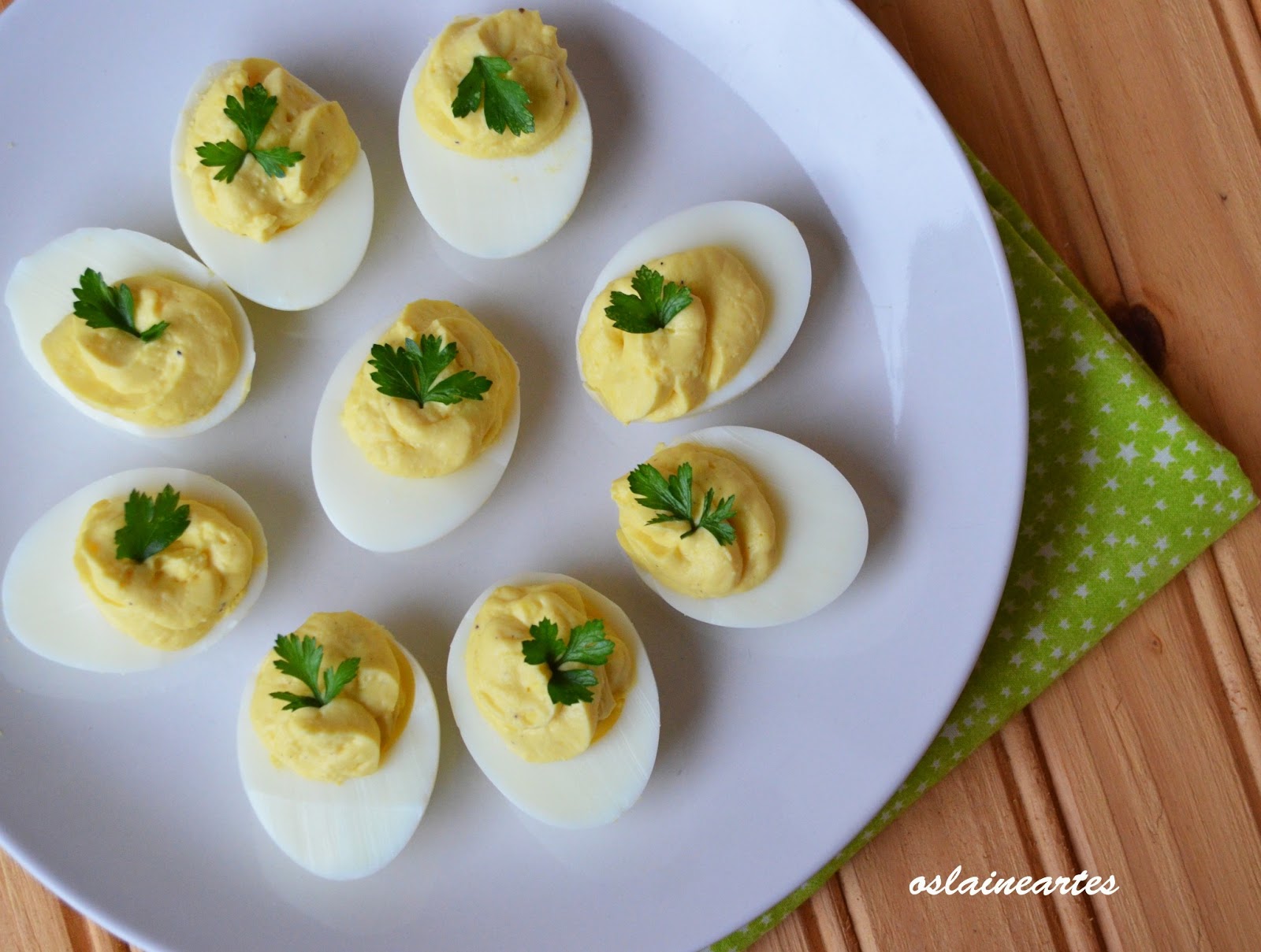 Ovos Cozidos Recheados - Caramelo e Sal