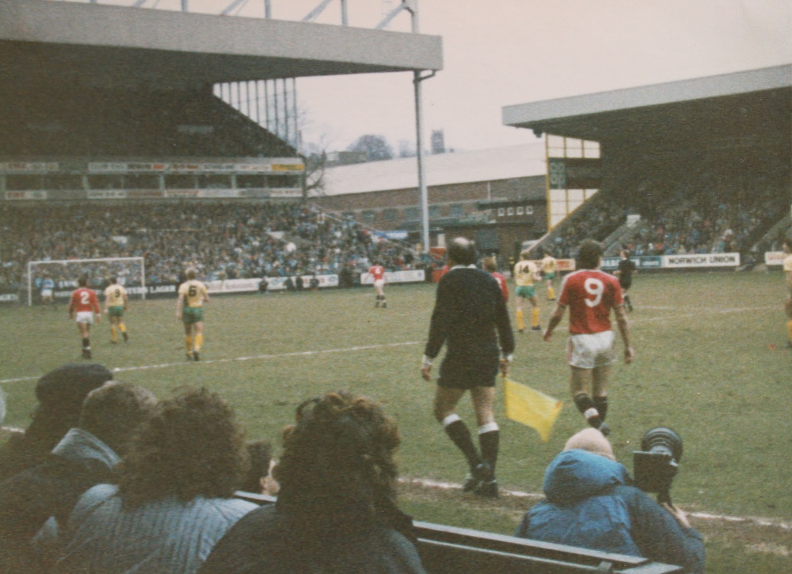 Nick Sports Junkie: Carrow Road Memories: Flashback - Carrow Road 25 ...
