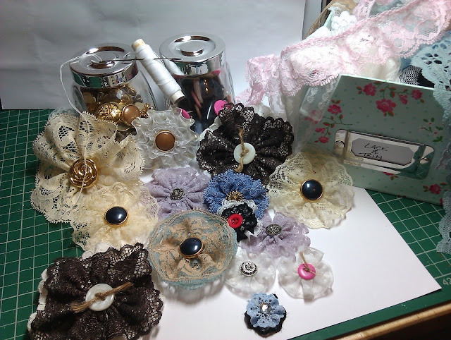 Flower Tutorial - Lace flowers