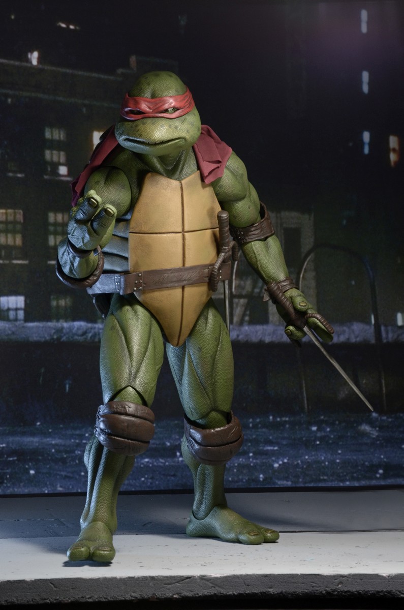 Toys n' News: NECA Q-scale Raphael - TMNT 1990 Movie