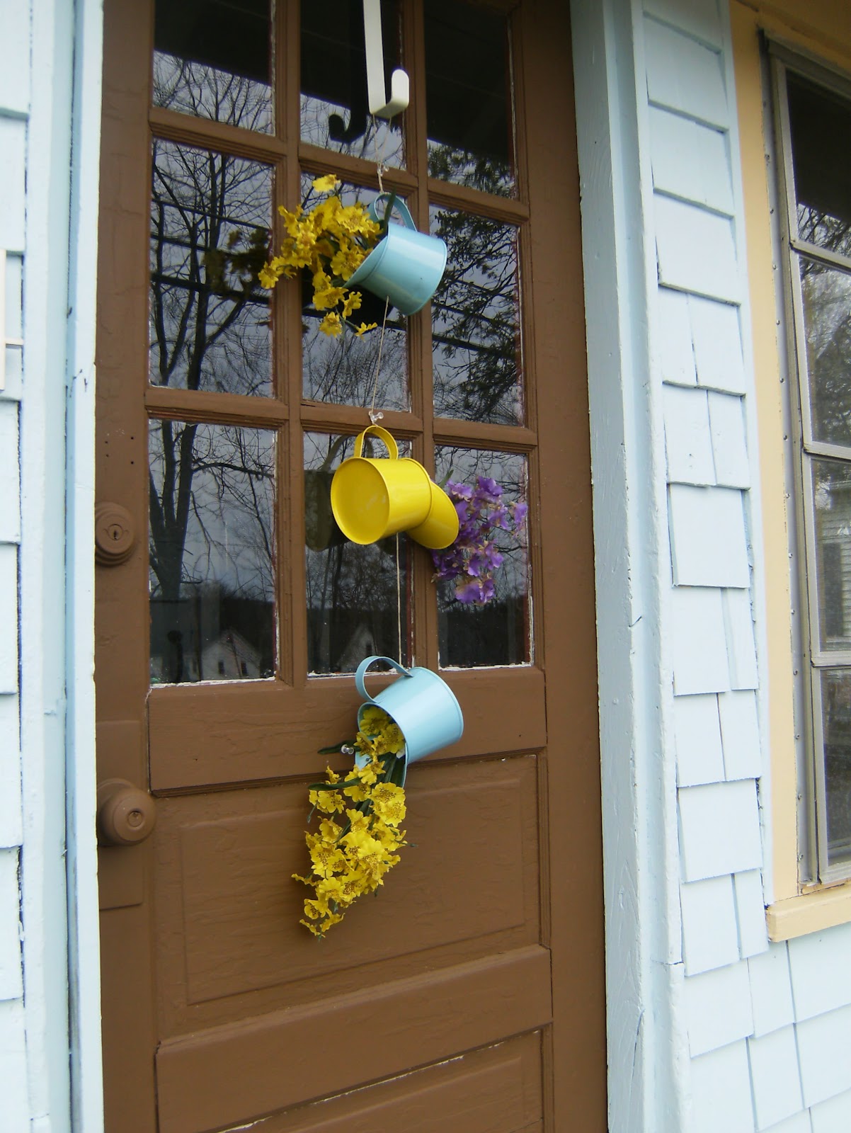 A Mill Town Crafter: April Showers Bring May Flowers - Front Door ...