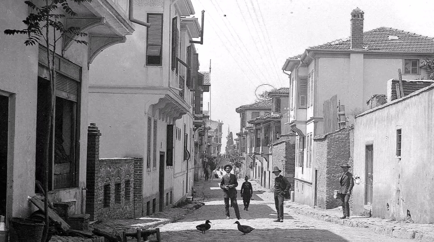 ΣΗΜΑΝΤΡΟΝ: Θεσσαλονίκη: 'τότε και τώρα'.