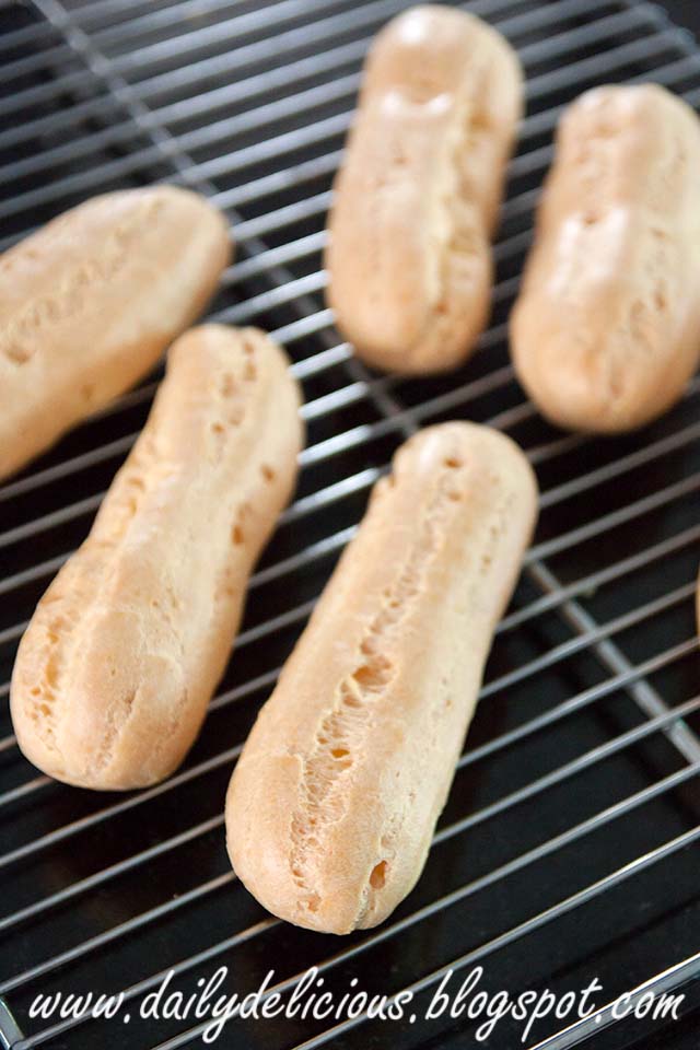 dailydelicious: Lemon Meringue Choux: Lemon choux, my way