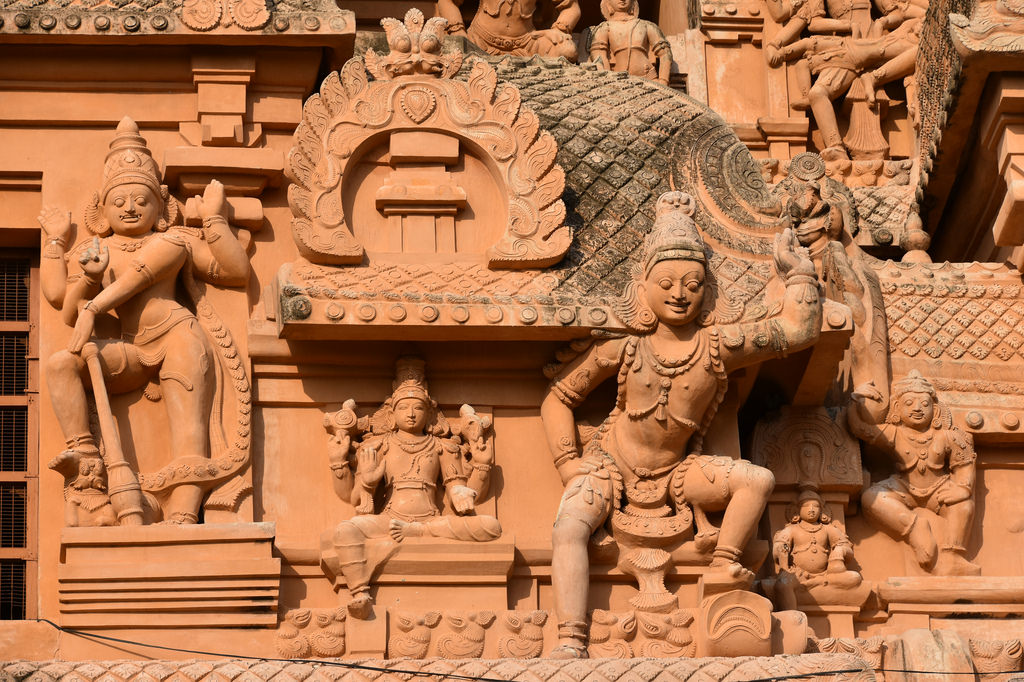 Who were Cholas ? Chola dynasty ? Who was Vijayalaya