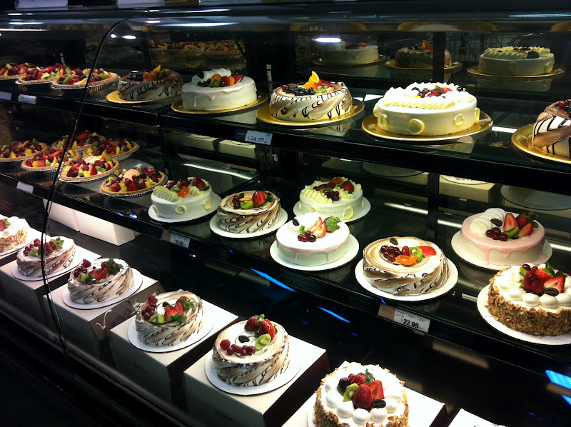 easier than pie: mega mart, atlanta=mega amazing!