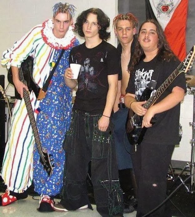 Interrupted Cadence: Linky love - Awkward band photos