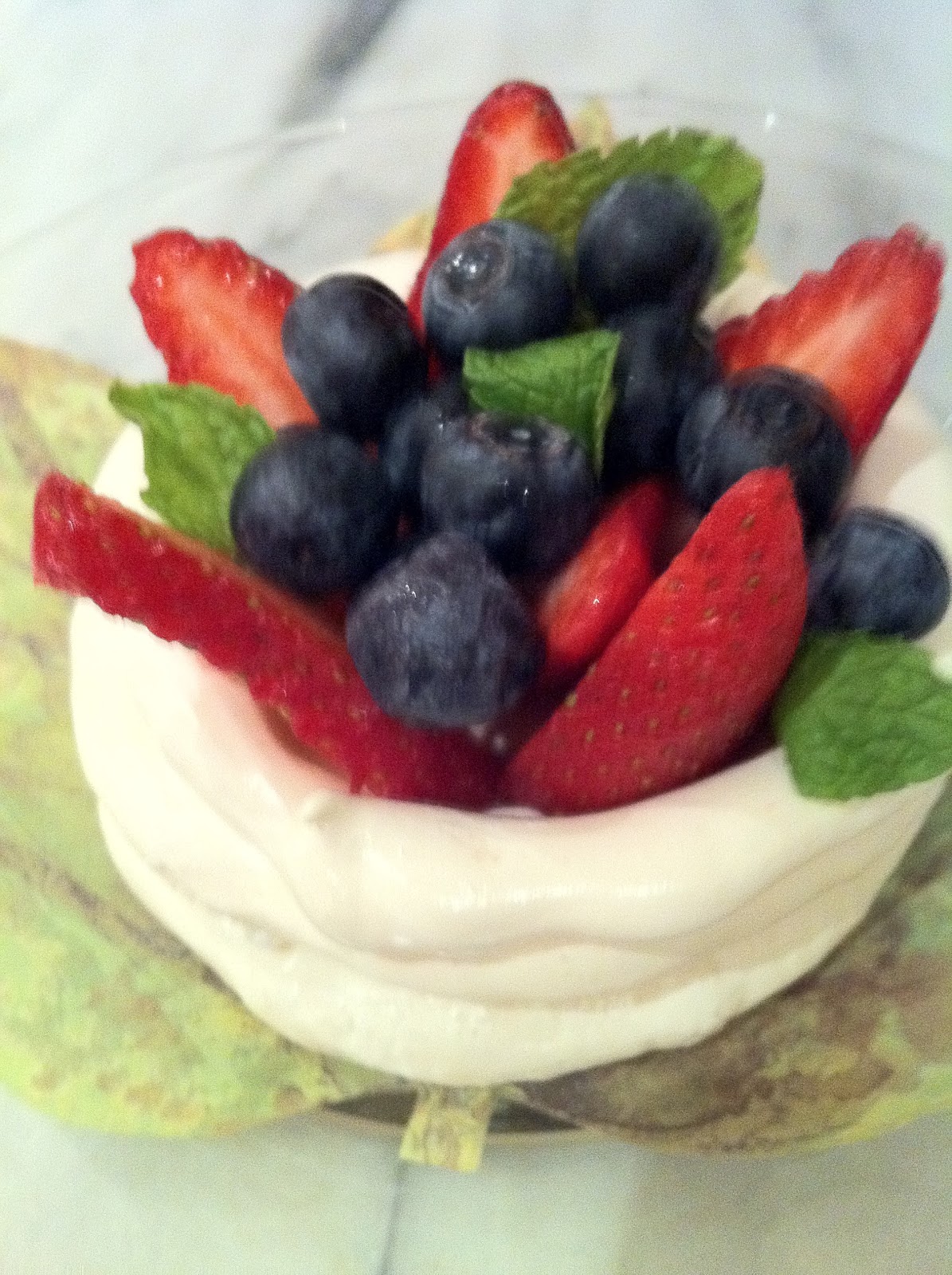 Kosher Cookbook App: Vacherin (recipe, pareve)