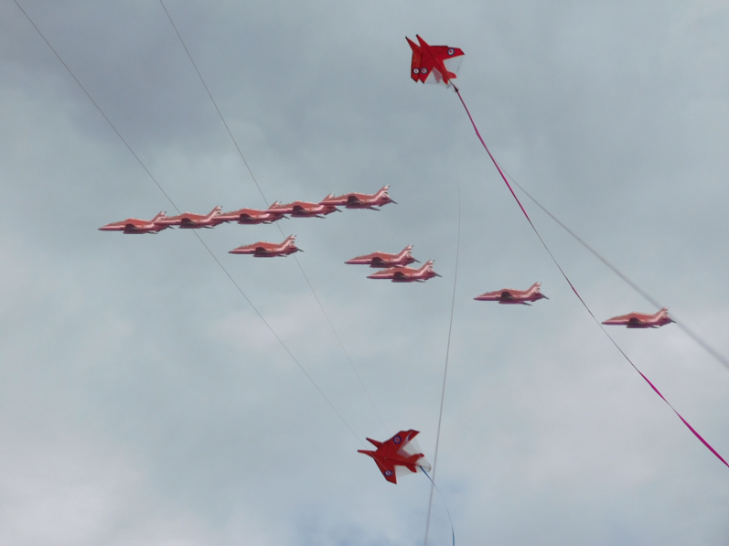 Flying Fish Kiting Team: Red Arrows, again