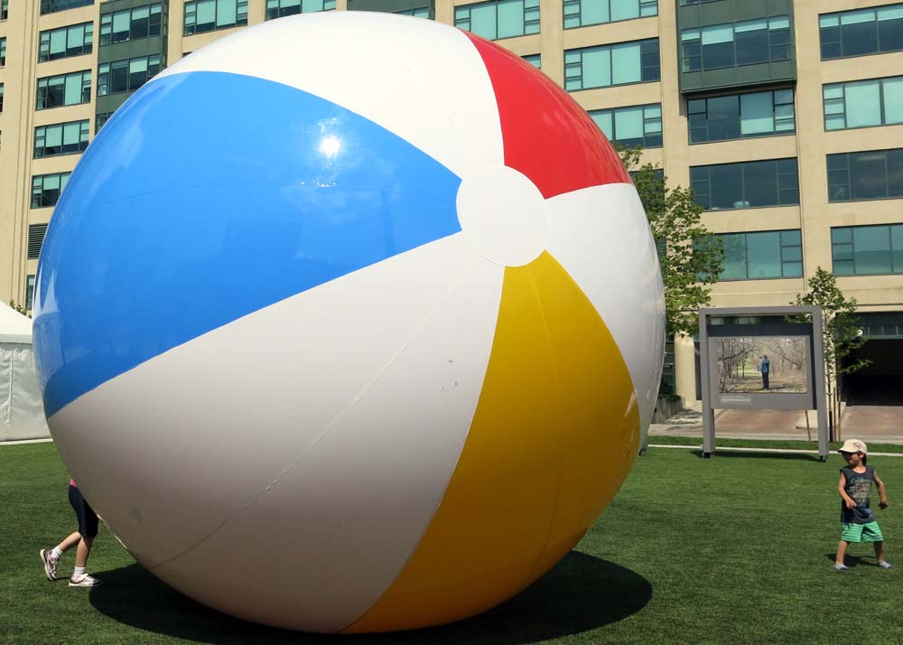 Toronto Grand Prix Tourist - A Toronto Blog: Big Beachball and Haiti at ...