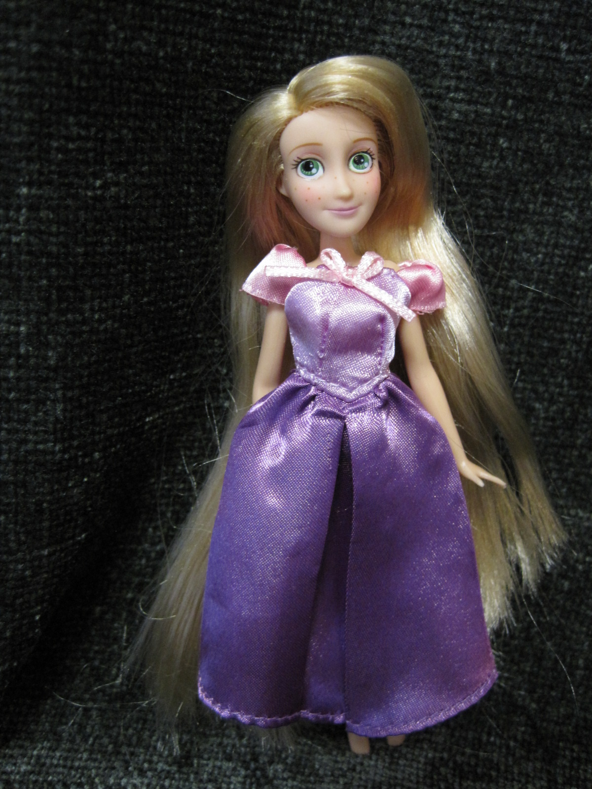 Never Grow Up: A Mom's Guide to Dolls and More: Disney Store Tangled ...