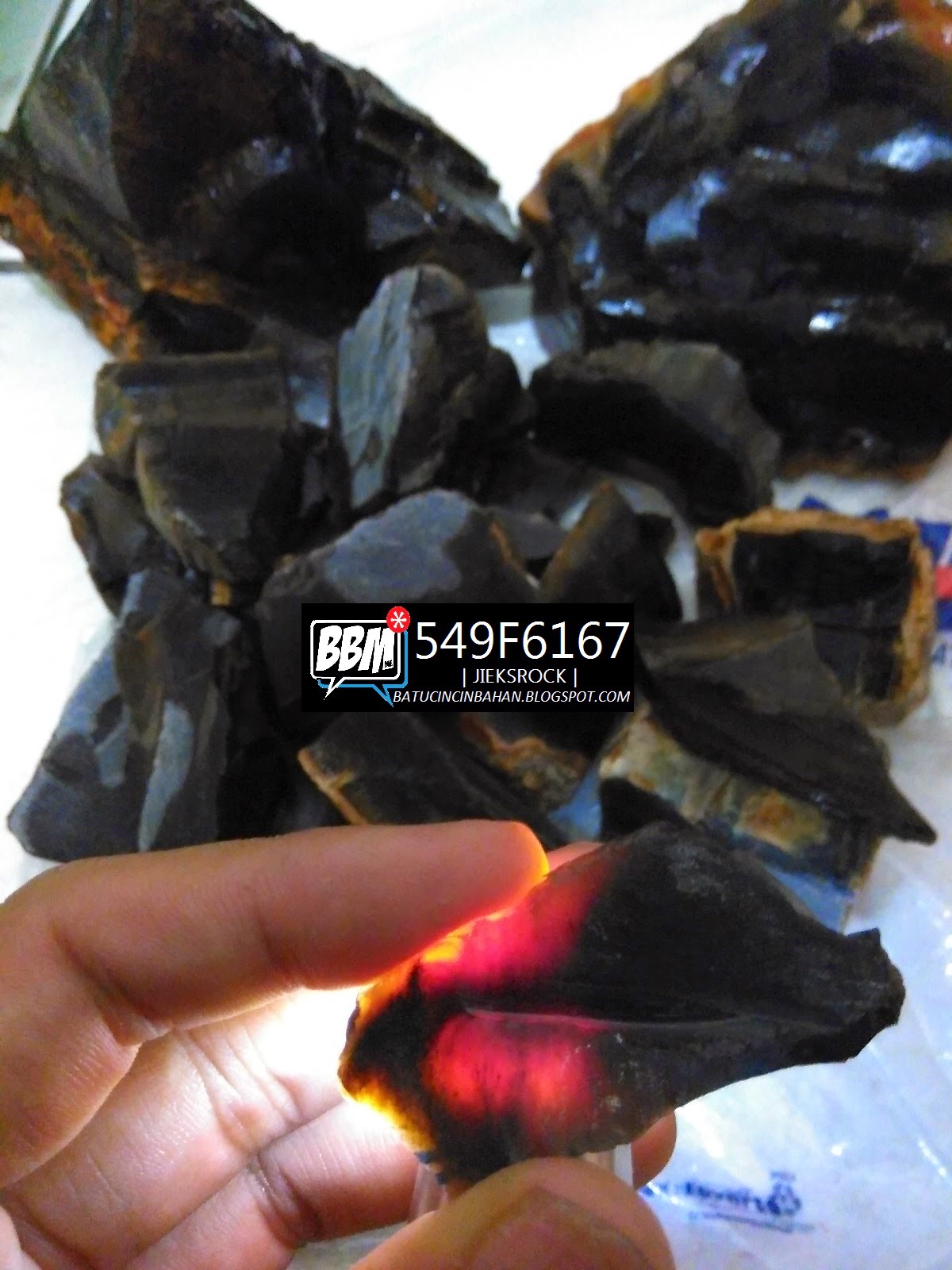 Bahan Batu Kecubung Api