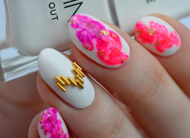 Festival Nails: Neon Smoke Nail Art - FURIOUS FILER