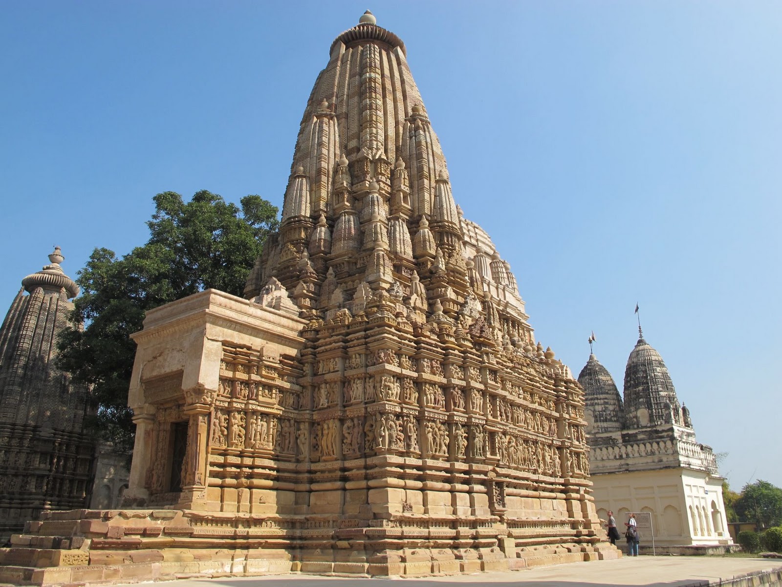 Worldtour 2011 - 2012: 20th-21st January: The medieval temples of Khajuraho