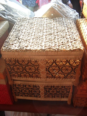Pasar Tani Kraf: KOTAK EKSKLUSIF, BAKUL ANYAMAN DAN HIASAN PERKAHWINAN 2