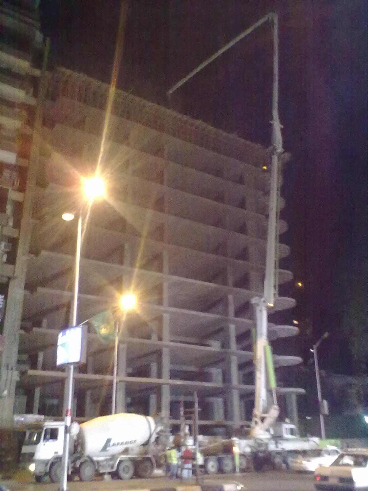 Br/Fr/ CAIRO /Bs.As.: SnapShot: Giant Cement Pump