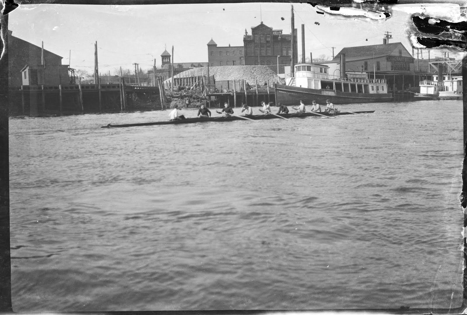 F H BROWNELL JR.: Yale rowing team, ca. 1915
