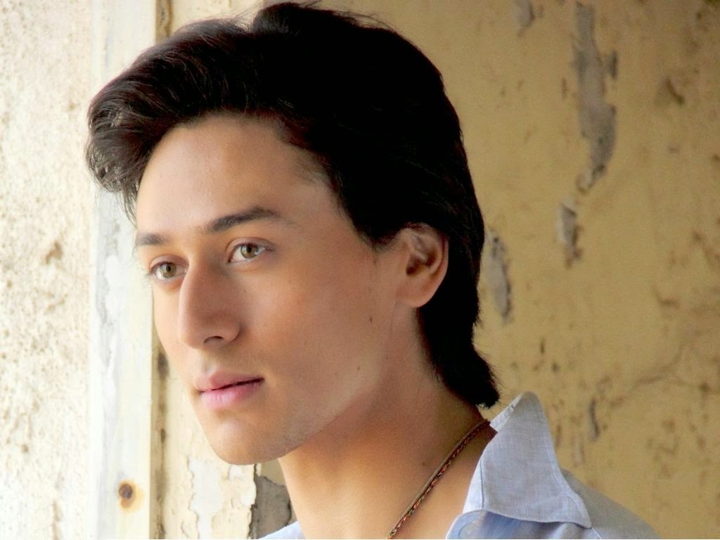 Tiger Shroff Biography, Wiki, Dob, Height, Weight, Sun Sign, Native ...